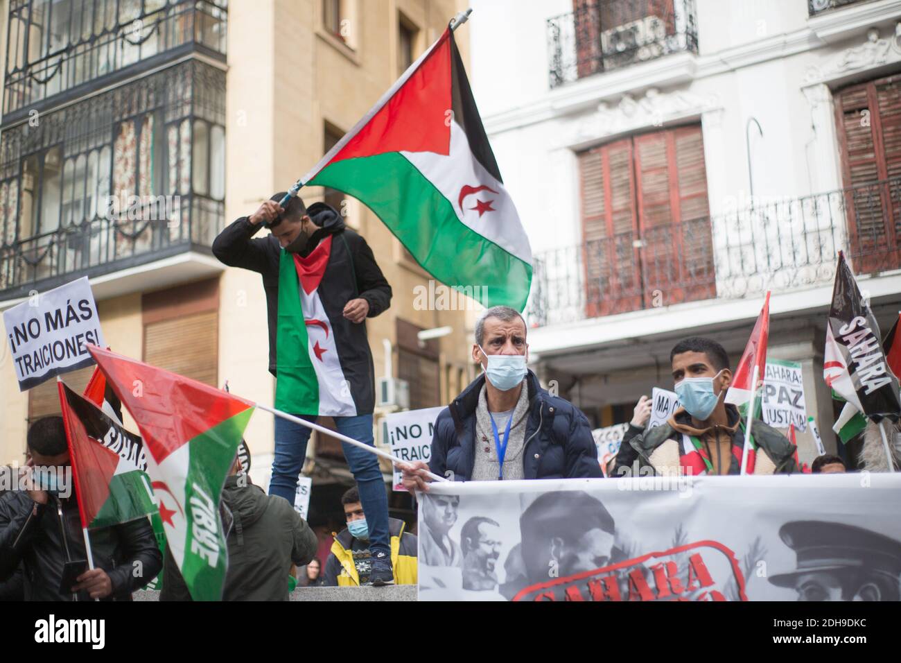 Madrid, Spain. 10th Dec, 2020. Spanish and Sahrawi protesters protest ...