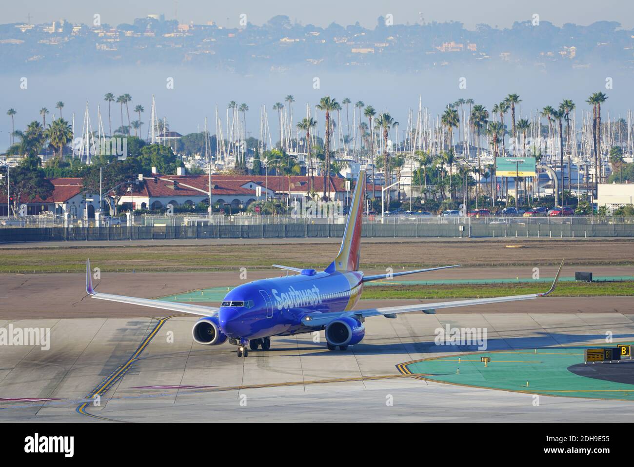 SAN DIEGO, CA -3 JAN 2020- View of a Boeing 737-800 airplane from ...