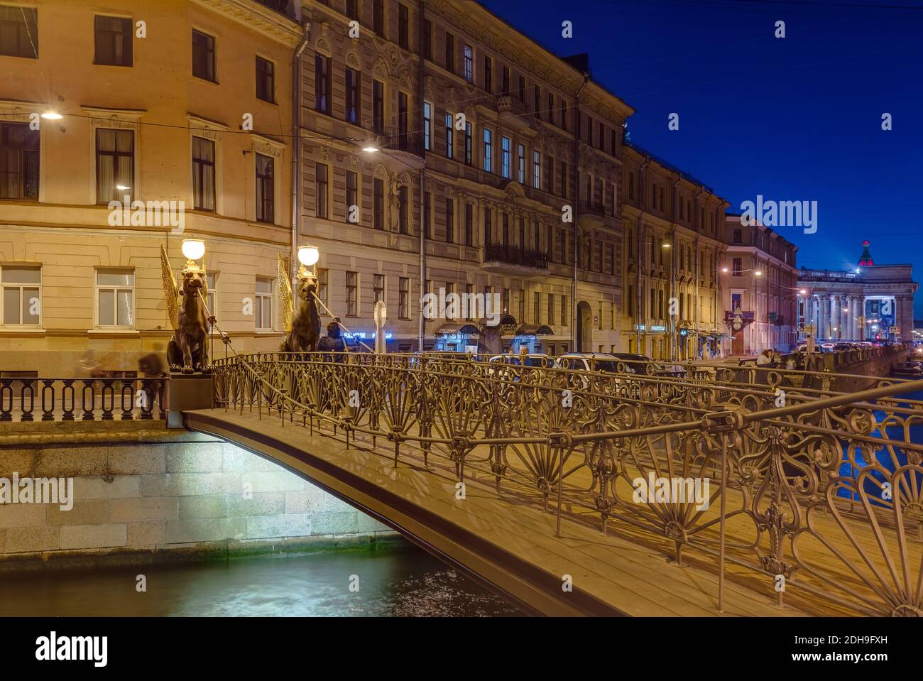 Bank bridge st petersburg hi-res stock photography and images - Alamy