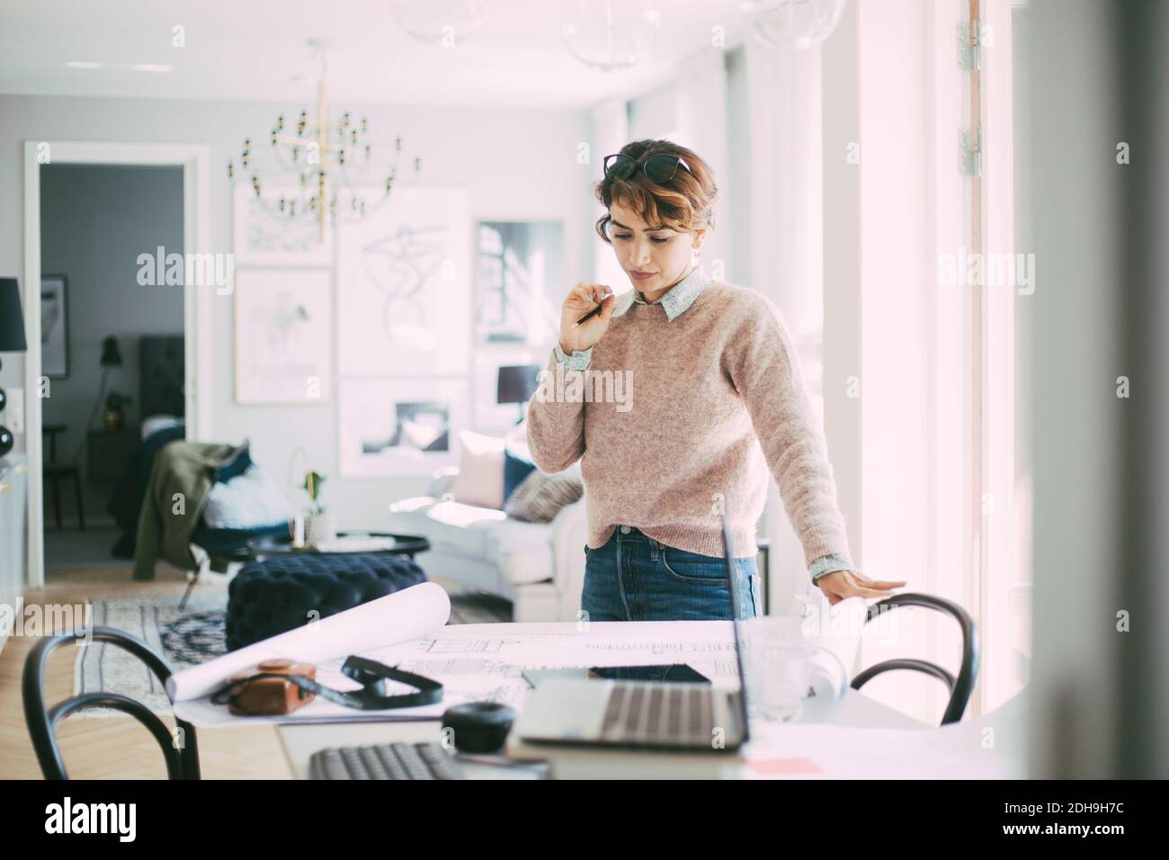 Standing up from chair hi-res stock photography and images - Alamy