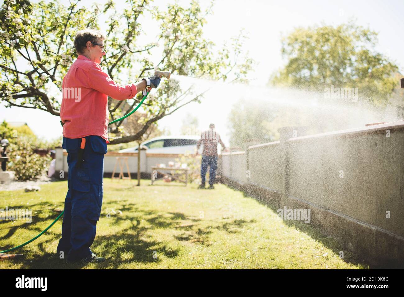Water spraying on concrete building hi-res stock photography and images ...