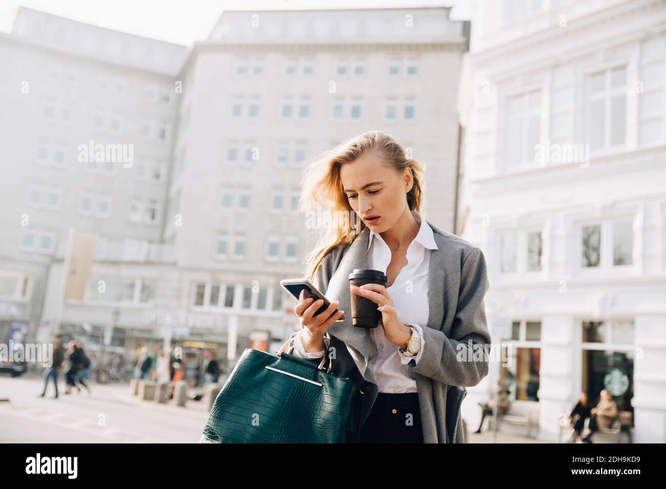 Person worried on phone hi-res stock photography and images - Alamy
