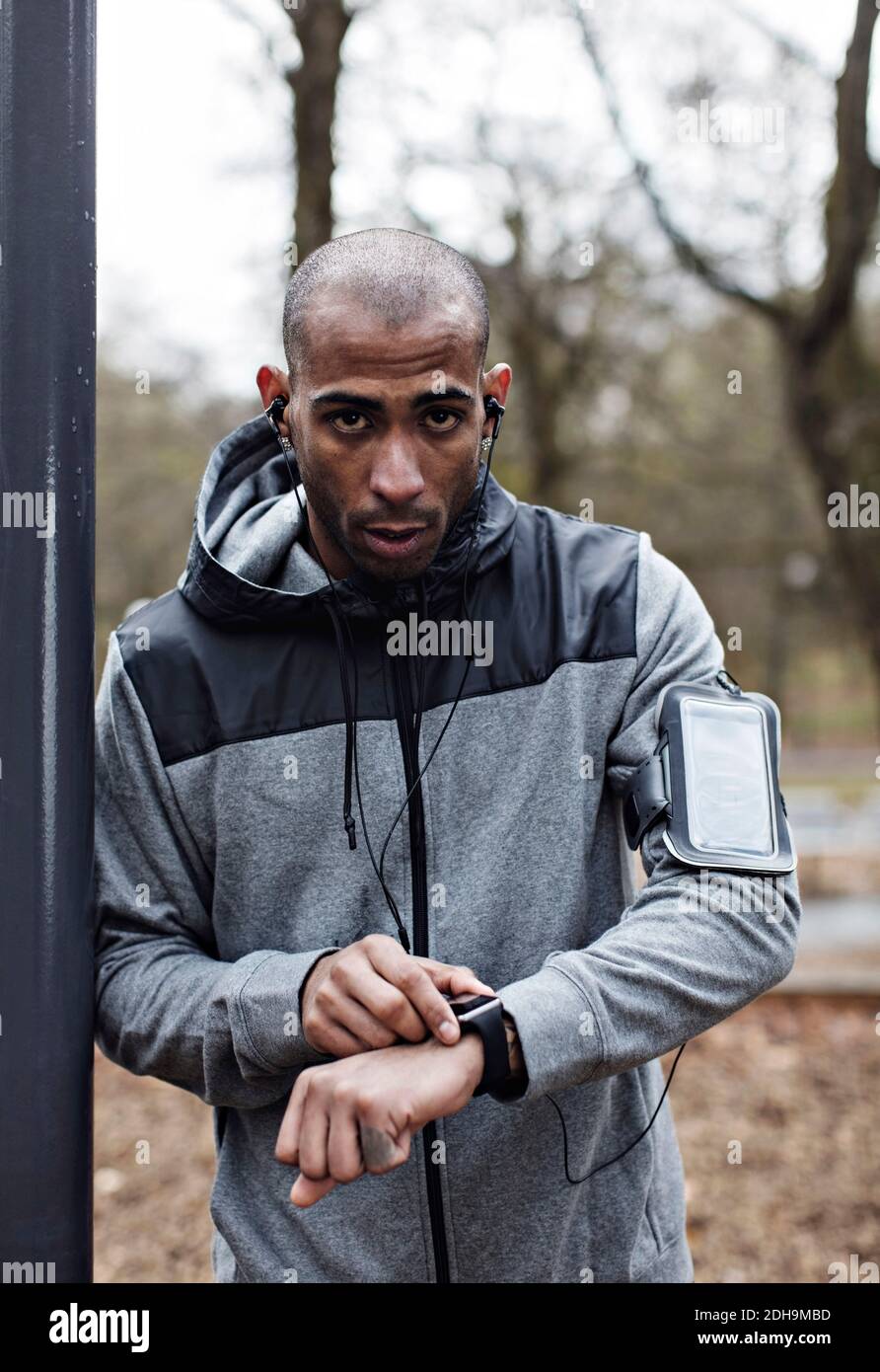 One arm jacket hi-res stock photography and images - Alamy