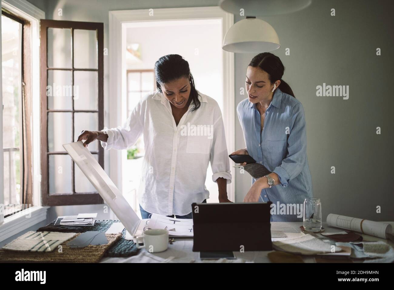 Project 35 architects hi-res stock photography and images - Alamy