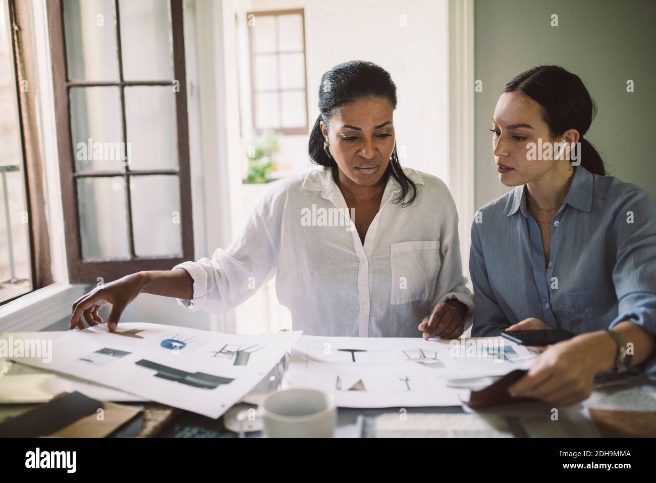 African in home hi-res stock photography and images - Alamy