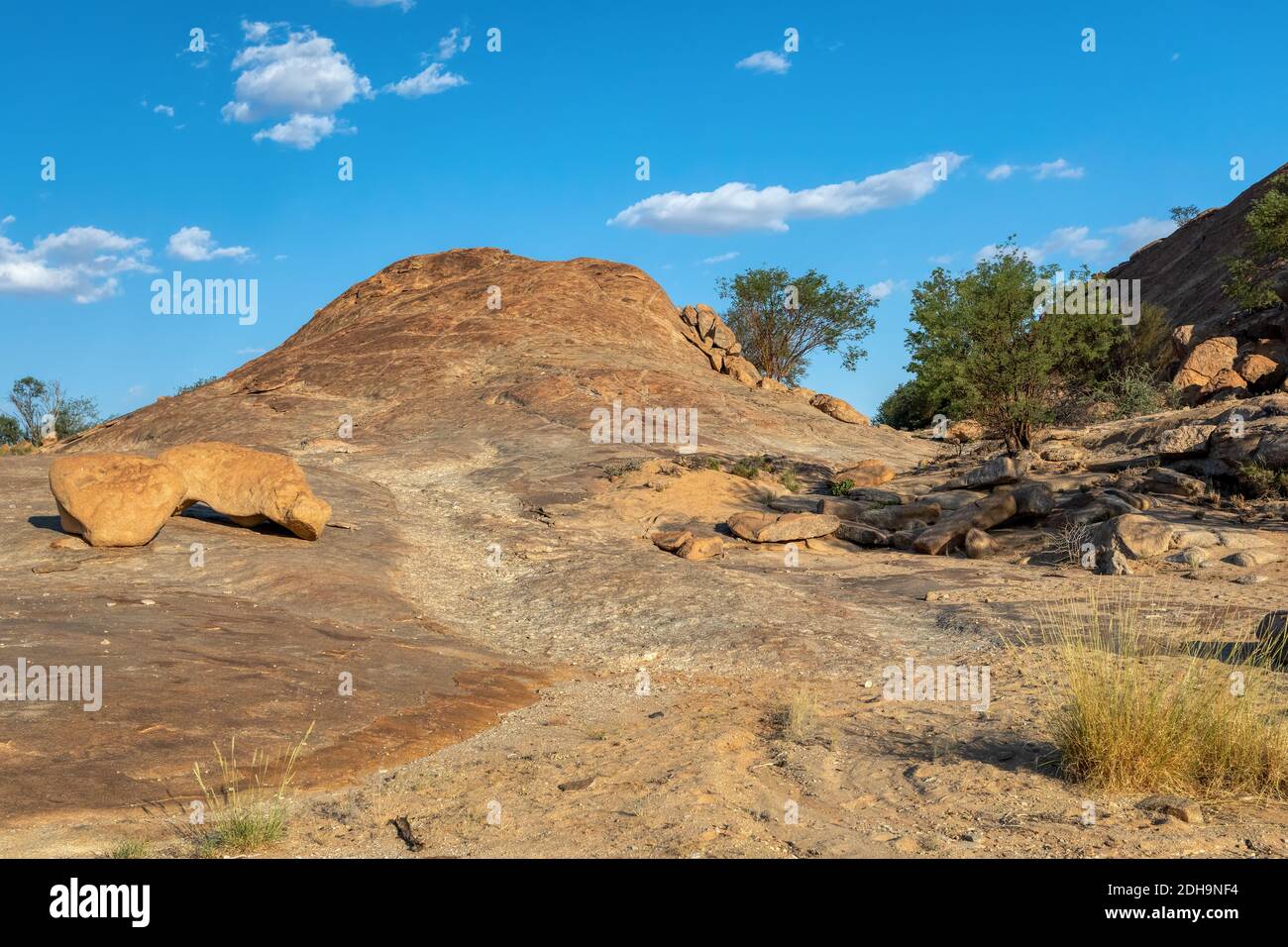 White lady of brandberg hi-res stock photography and images - Alamy