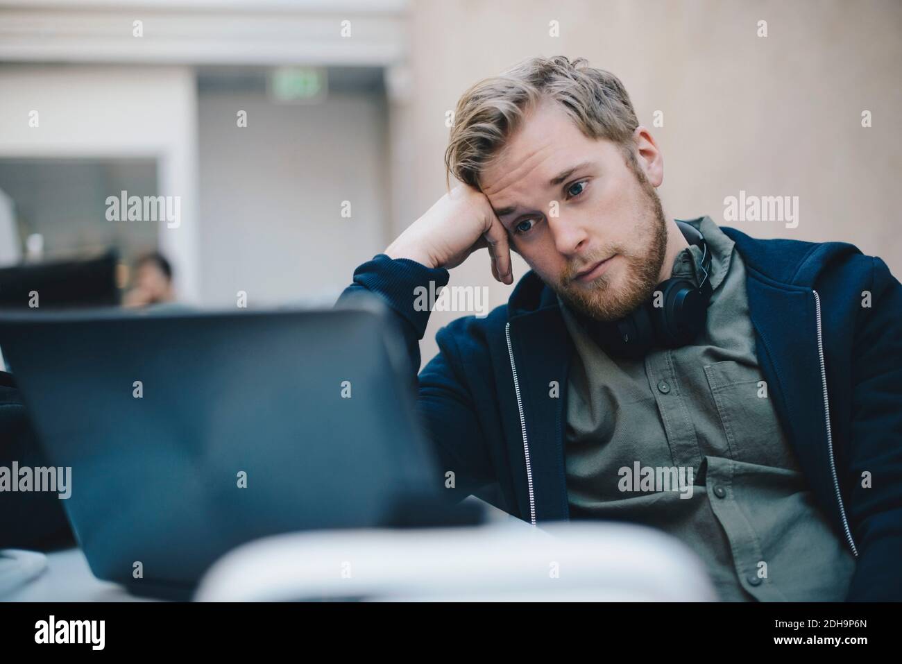 Using programmer hi-res stock photography and images - Alamy