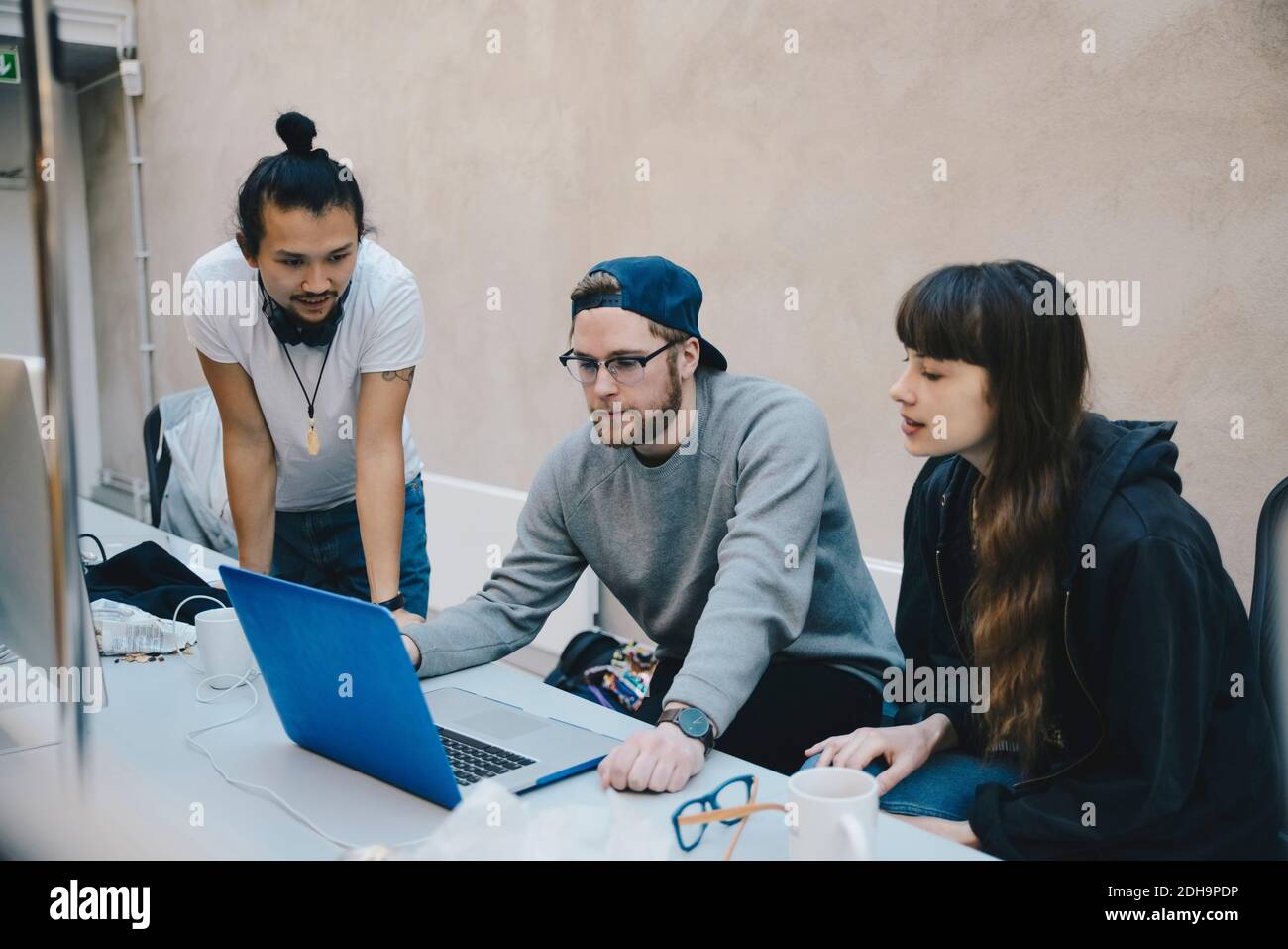 Indian male laptop working hi-res stock photography and images - Alamy