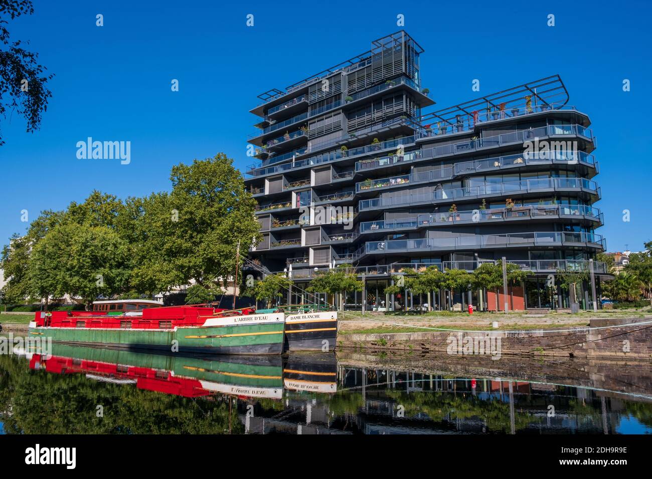 Rennes (Brittany, north-western France): quay “Quai Saint-Cyr” along ...