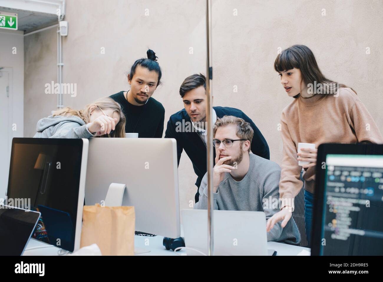 Asian person desktop computer hi-res stock photography and images - Alamy