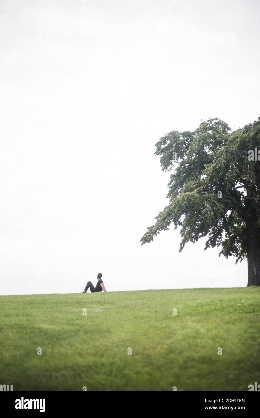 Mid distance background view hi-res stock photography and images - Alamy