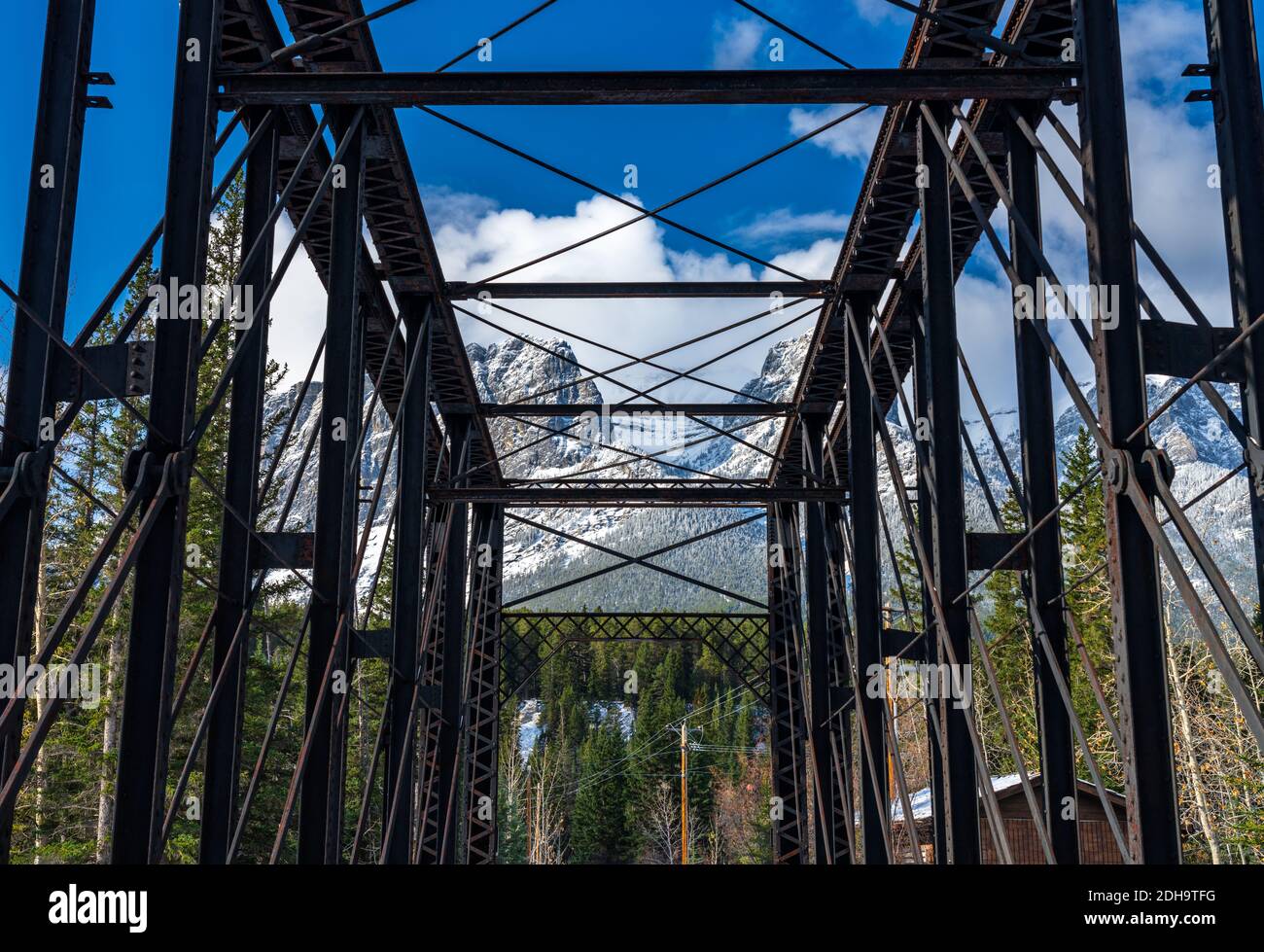 Canmore Engine Bridge in early winter season sunny day morning. Drift ...