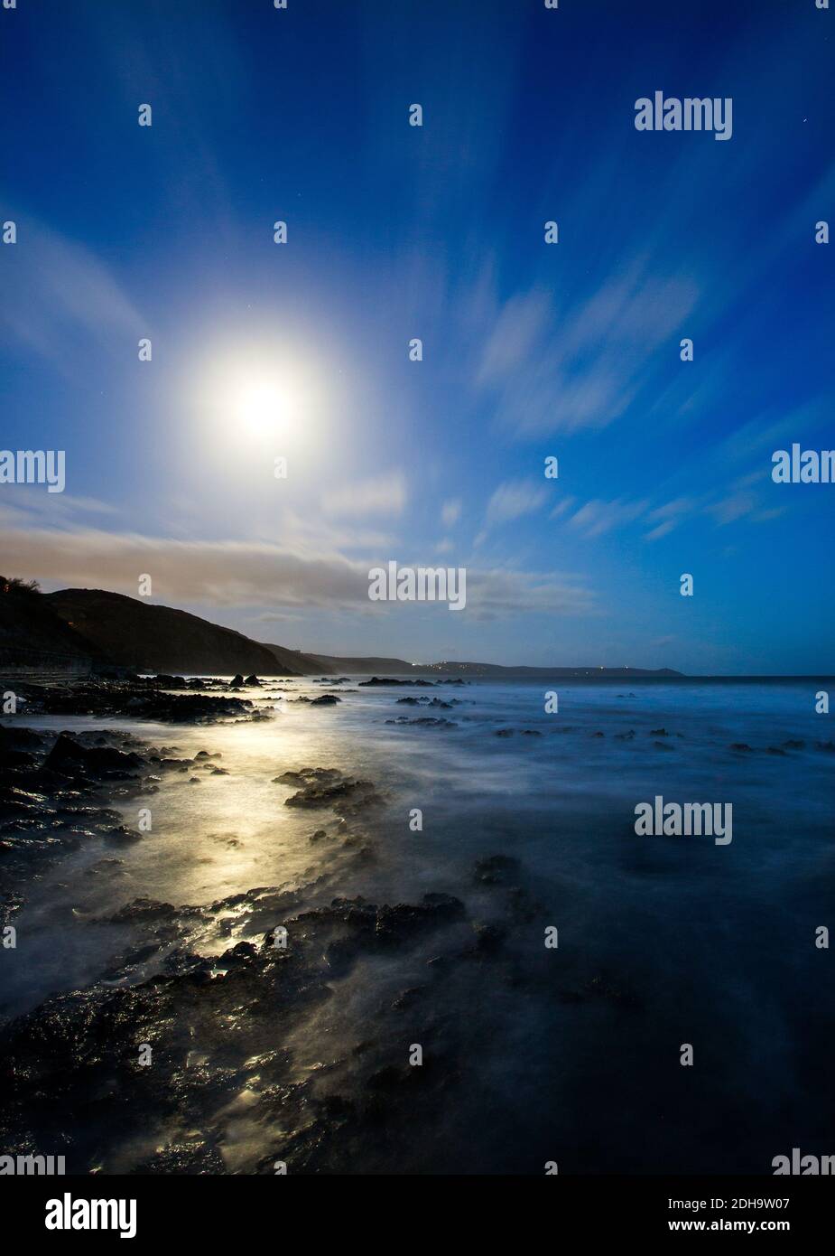 Moonlight head hi-res stock photography and images - Alamy