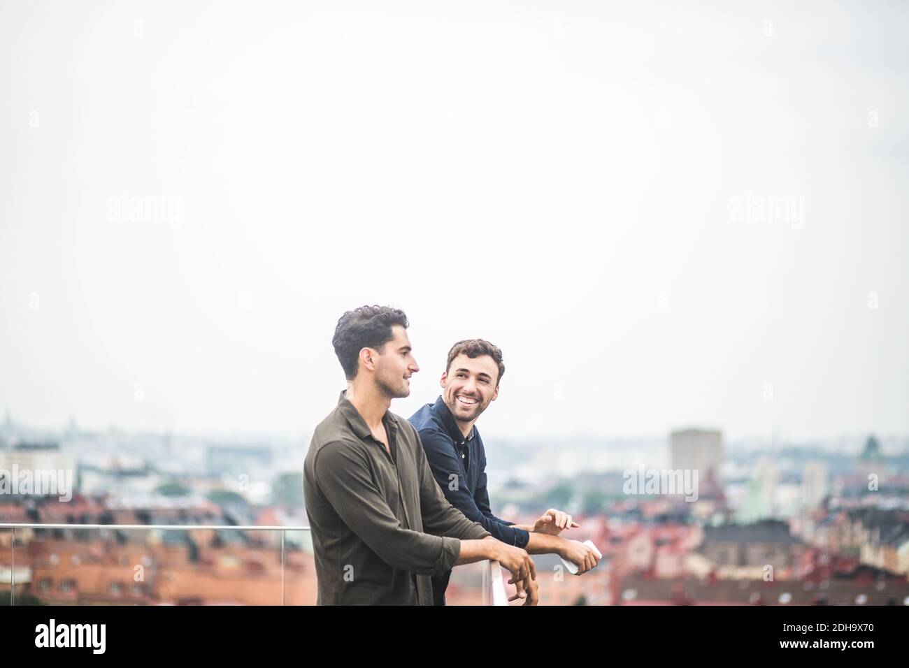 Glass railing hi-res stock photography and images - Alamy