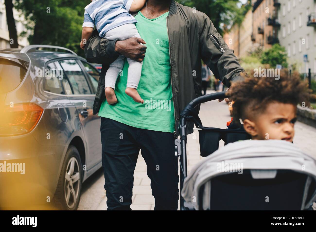 Walking children 12 years hi-res stock photography and images - Alamy
