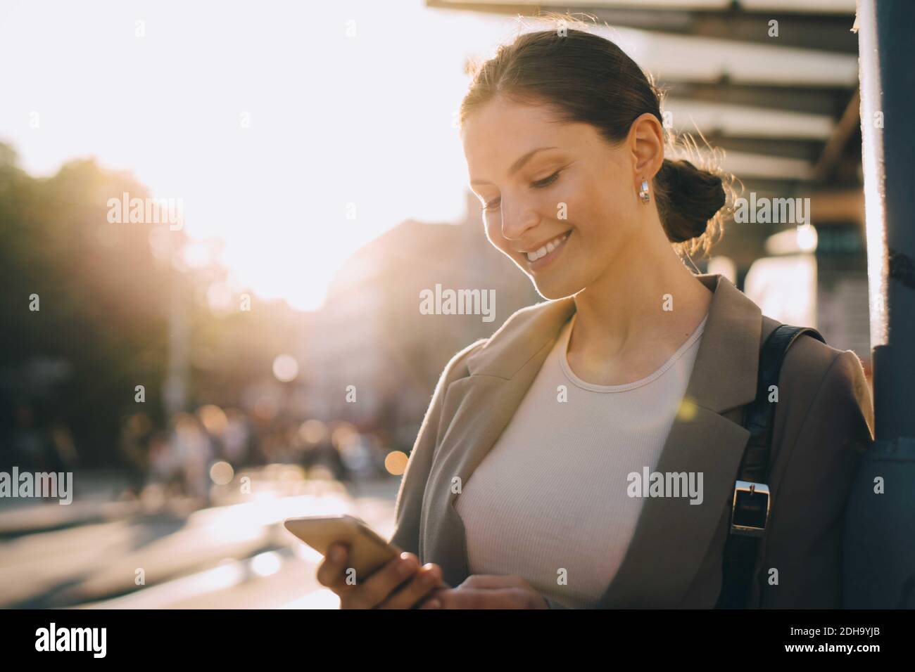 Messaging urban hi-res stock photography and images - Alamy