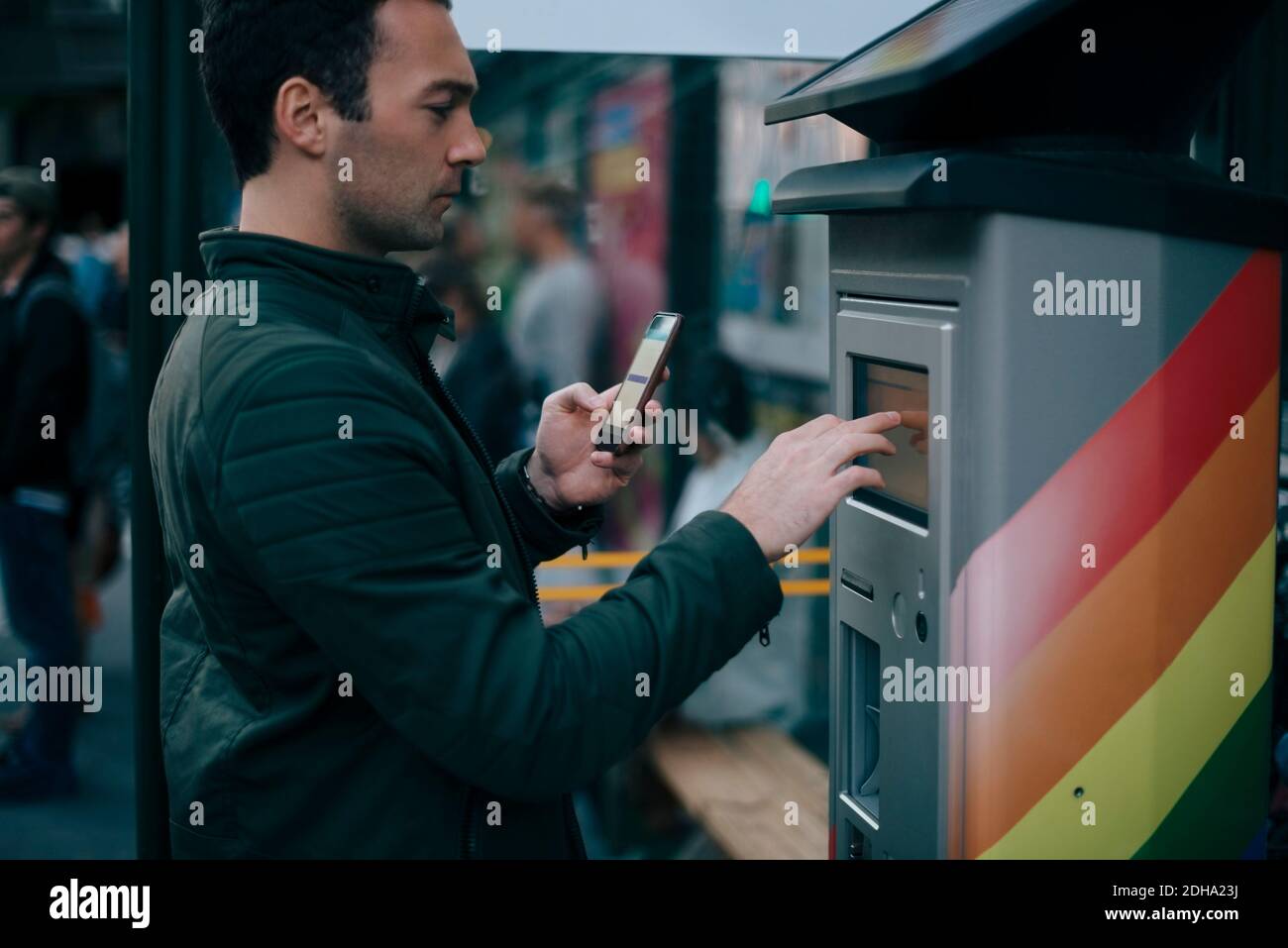 Atm screen hi-res stock photography and images - Alamy