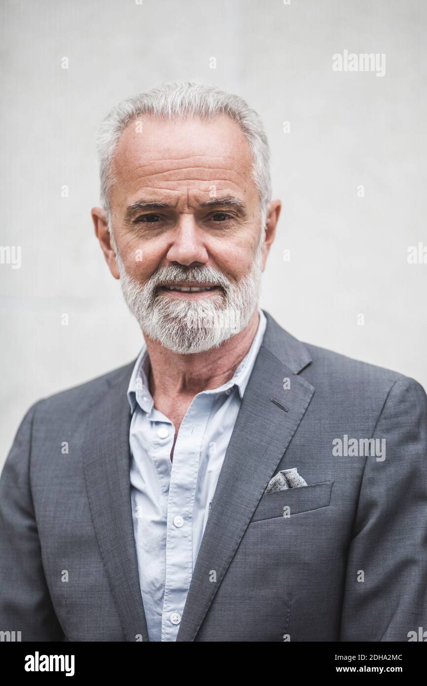 Portrait businessman jacket standing hi-res stock photography and ...