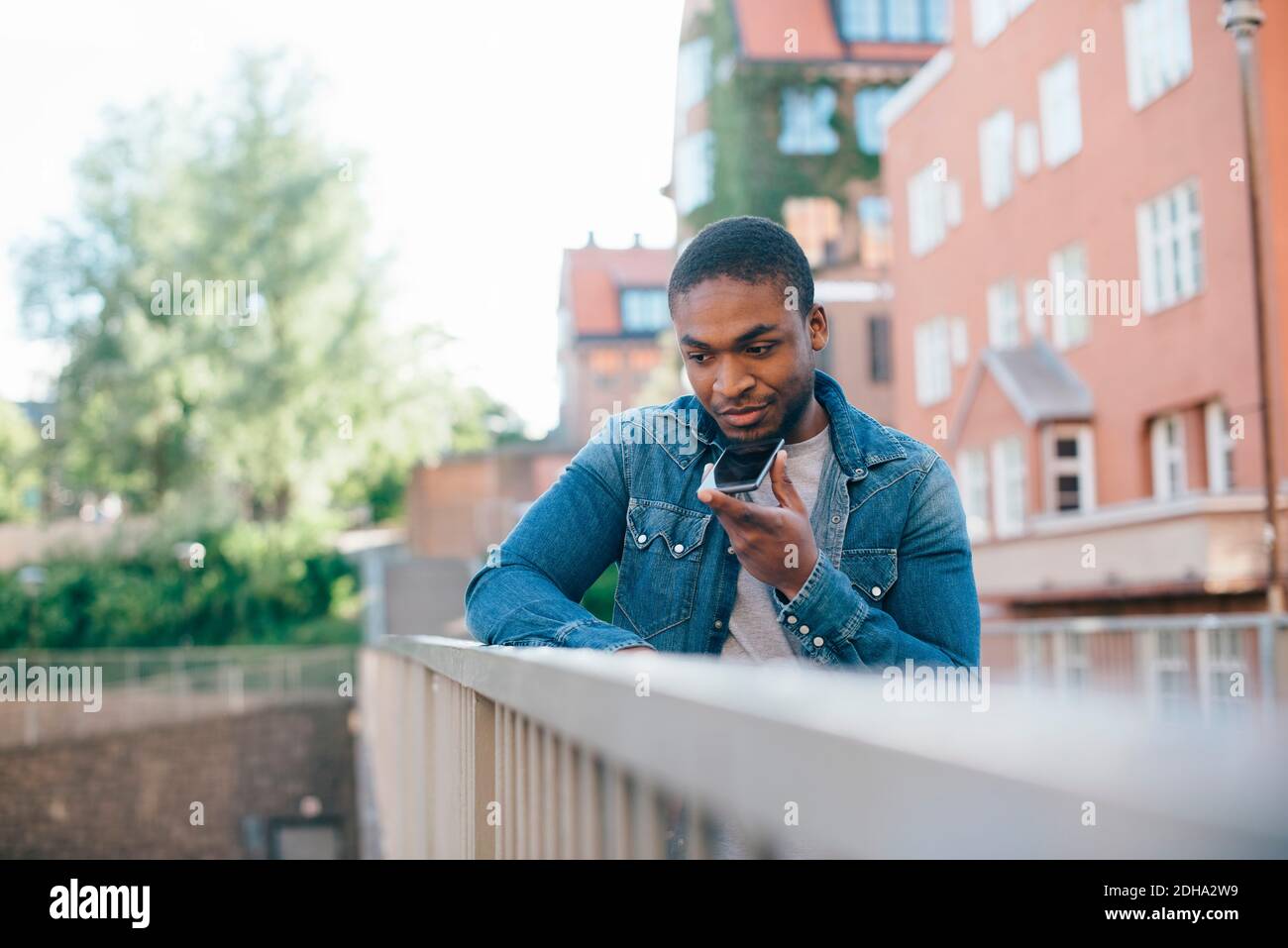 Man standing talking front view hi-res stock photography and images - Alamy