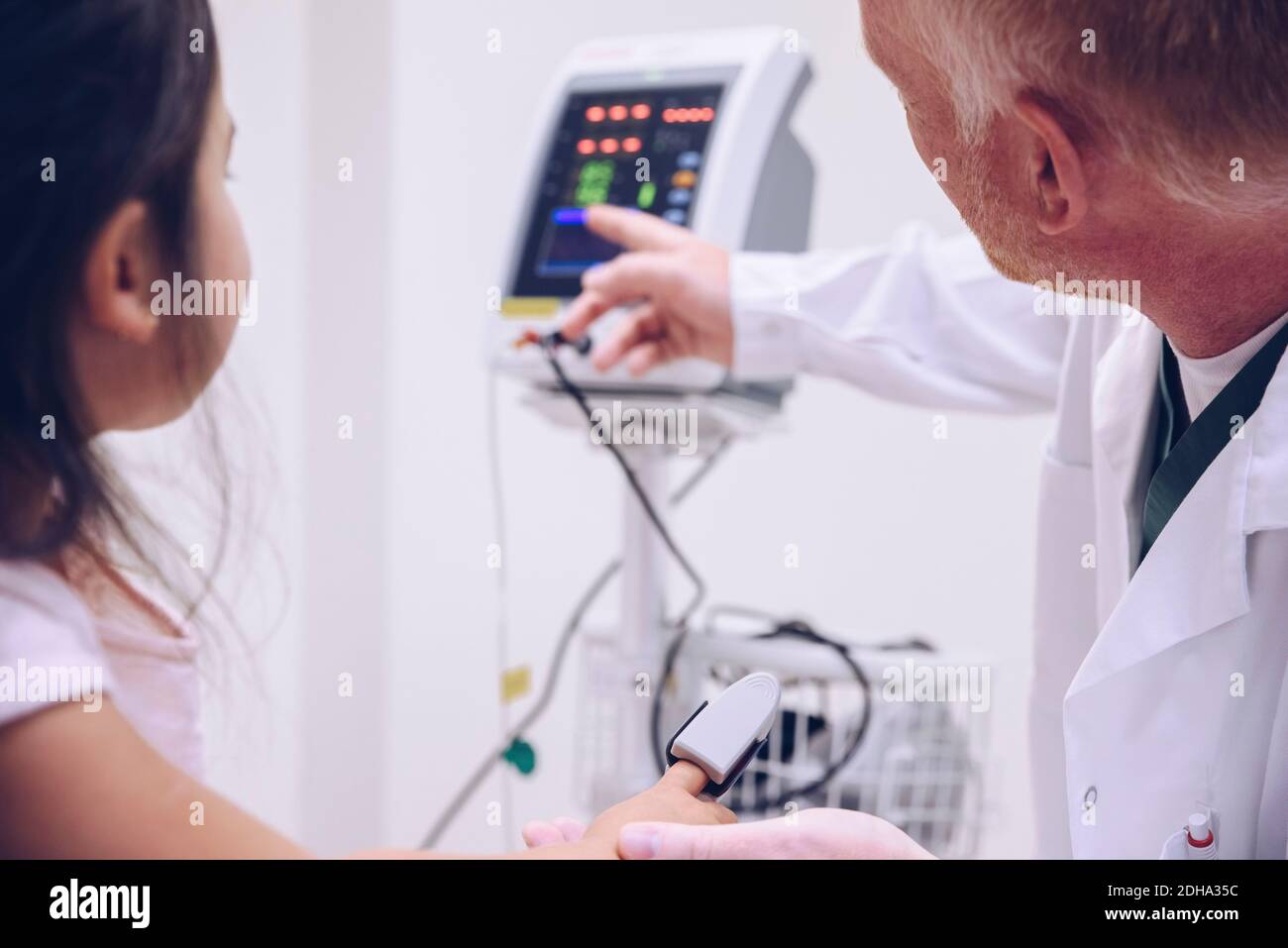 Monitoring equipment hi-res stock photography and images - Alamy