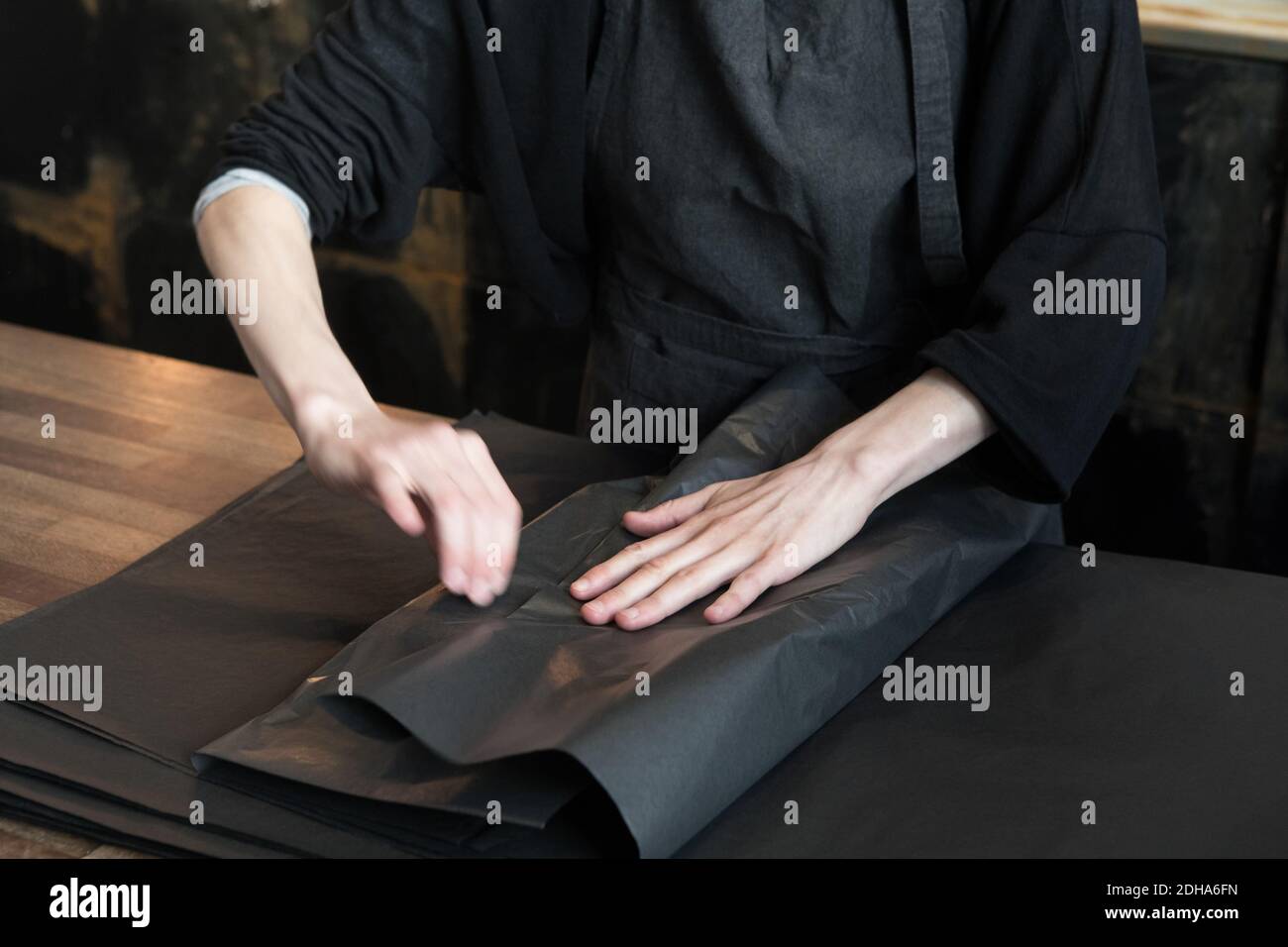 Garments packing hi-res stock photography and images - Alamy