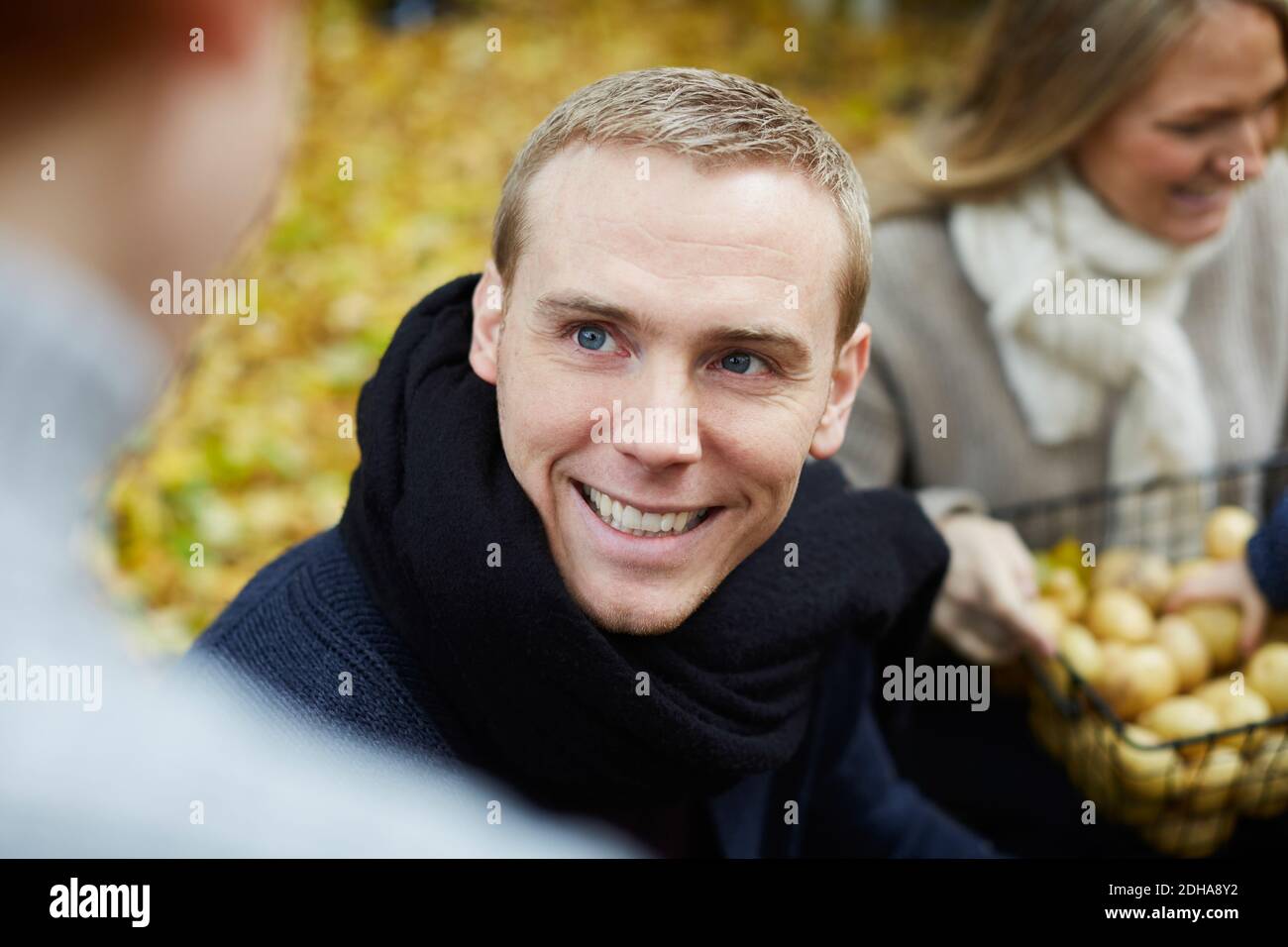 Family 30 40 hi-res stock photography and images - Alamy