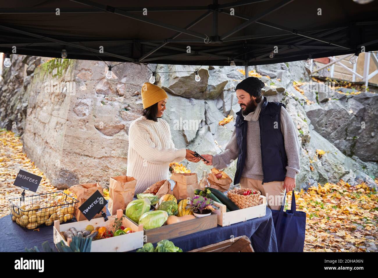 African Woman Smiling Farmer High Resolution Stock Photography and ...