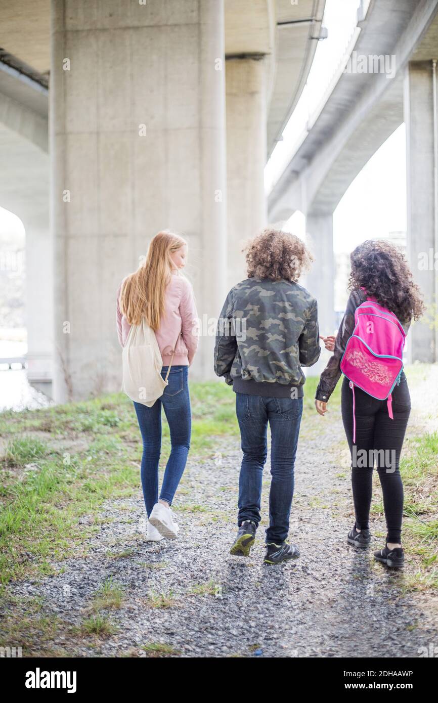 Walking below hi-res stock photography and images - Alamy