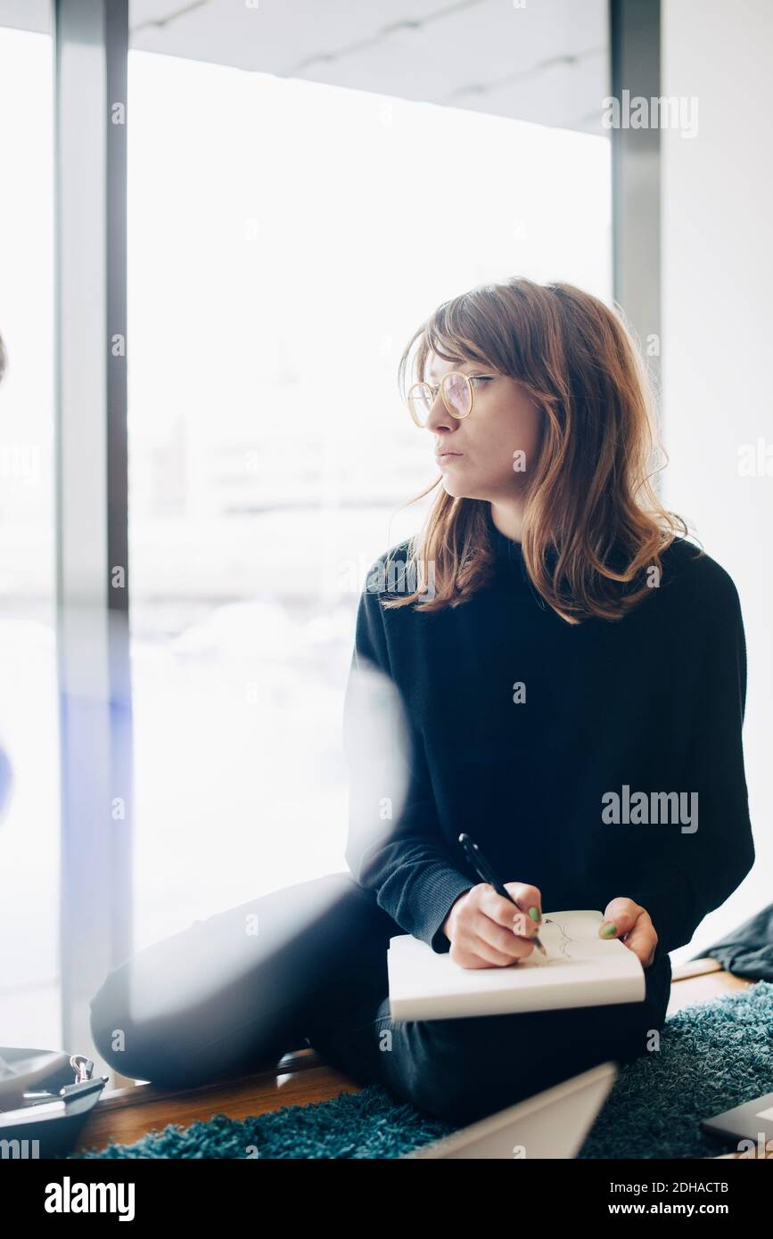 Work notepad hi-res stock photography and images - Alamy