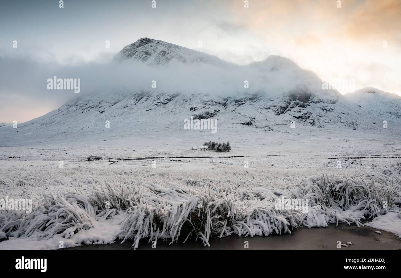 Scottish glen scotland landscapes hi-res stock photography and images ...