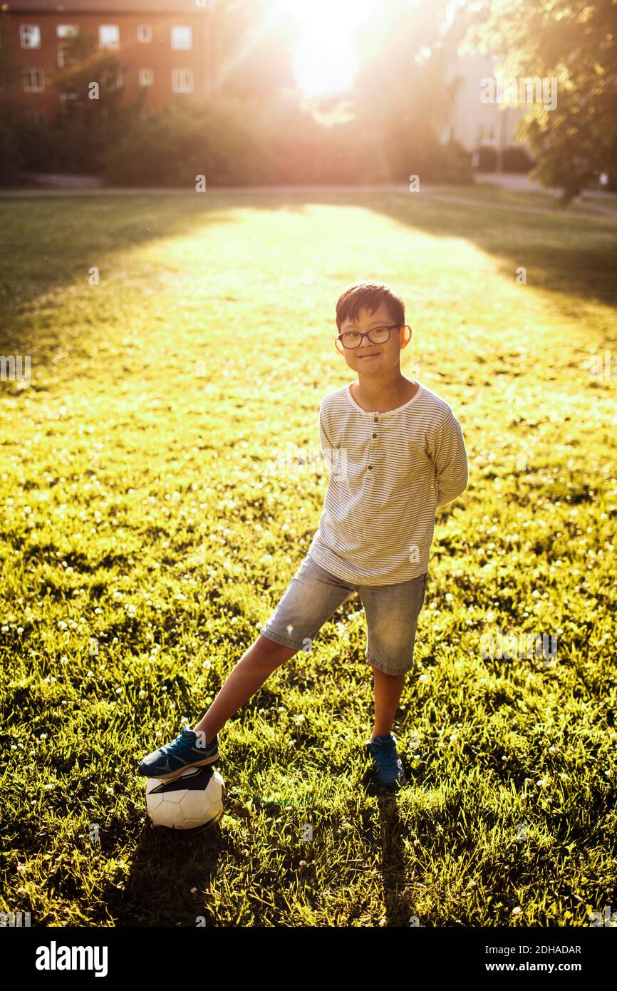 Ball boy standing hi-res stock photography and images - Alamy