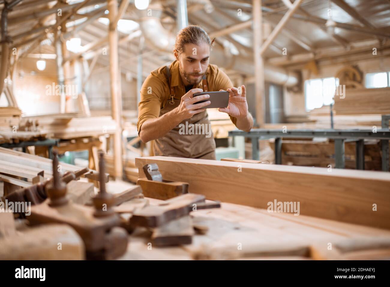 Smart tool hi-res stock photography and images - Alamy