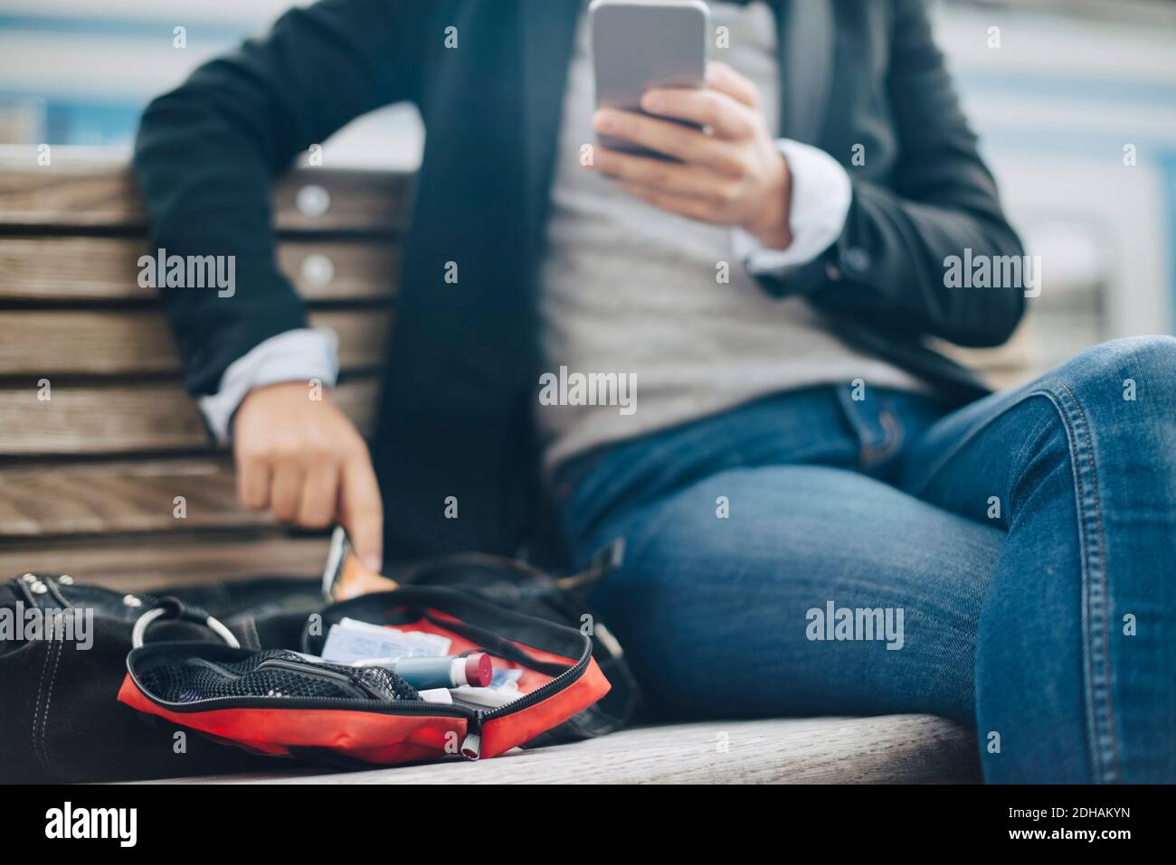 Open legs woman hi-res stock photography and images - Alamy