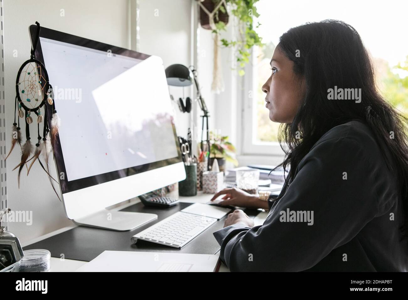 Using computer home office hi-res stock photography and images - Alamy