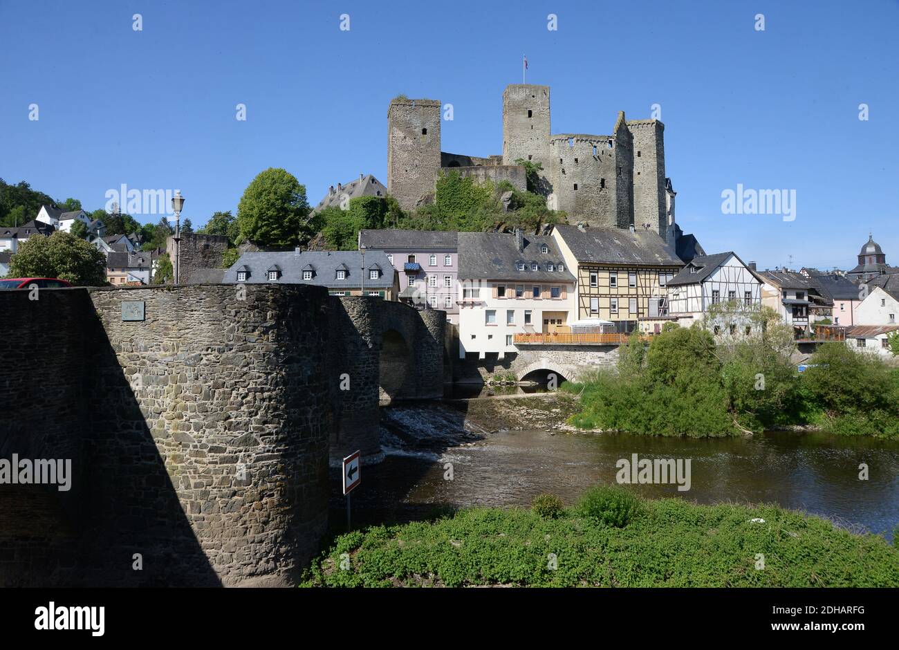 Lahn, Lahnbruecke and Runkel Castle in Runkel Stock Photo - Alamy