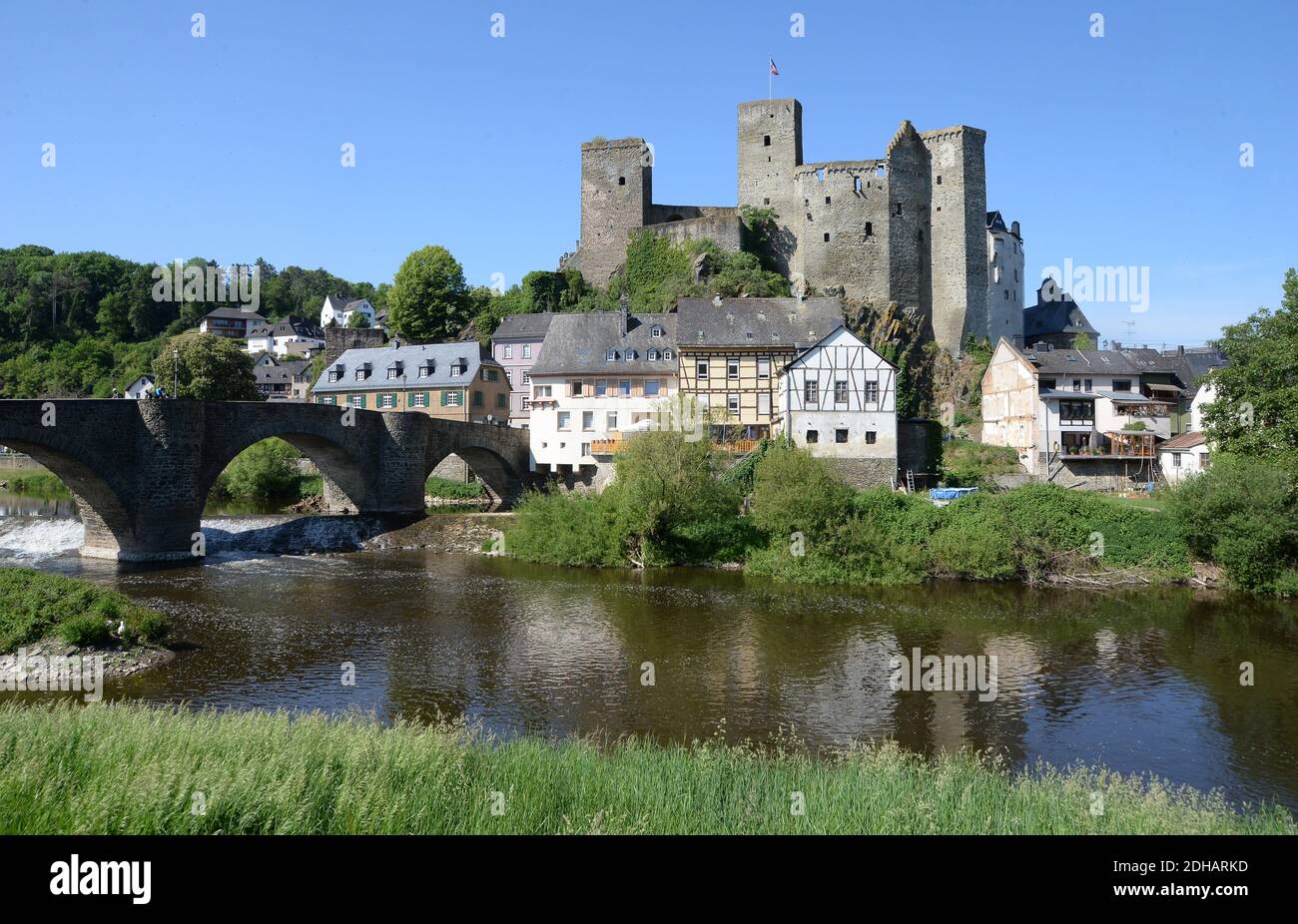 Lahn, Lahnbruecke and Runkel Castle in Runkel Stock Photo - Alamy