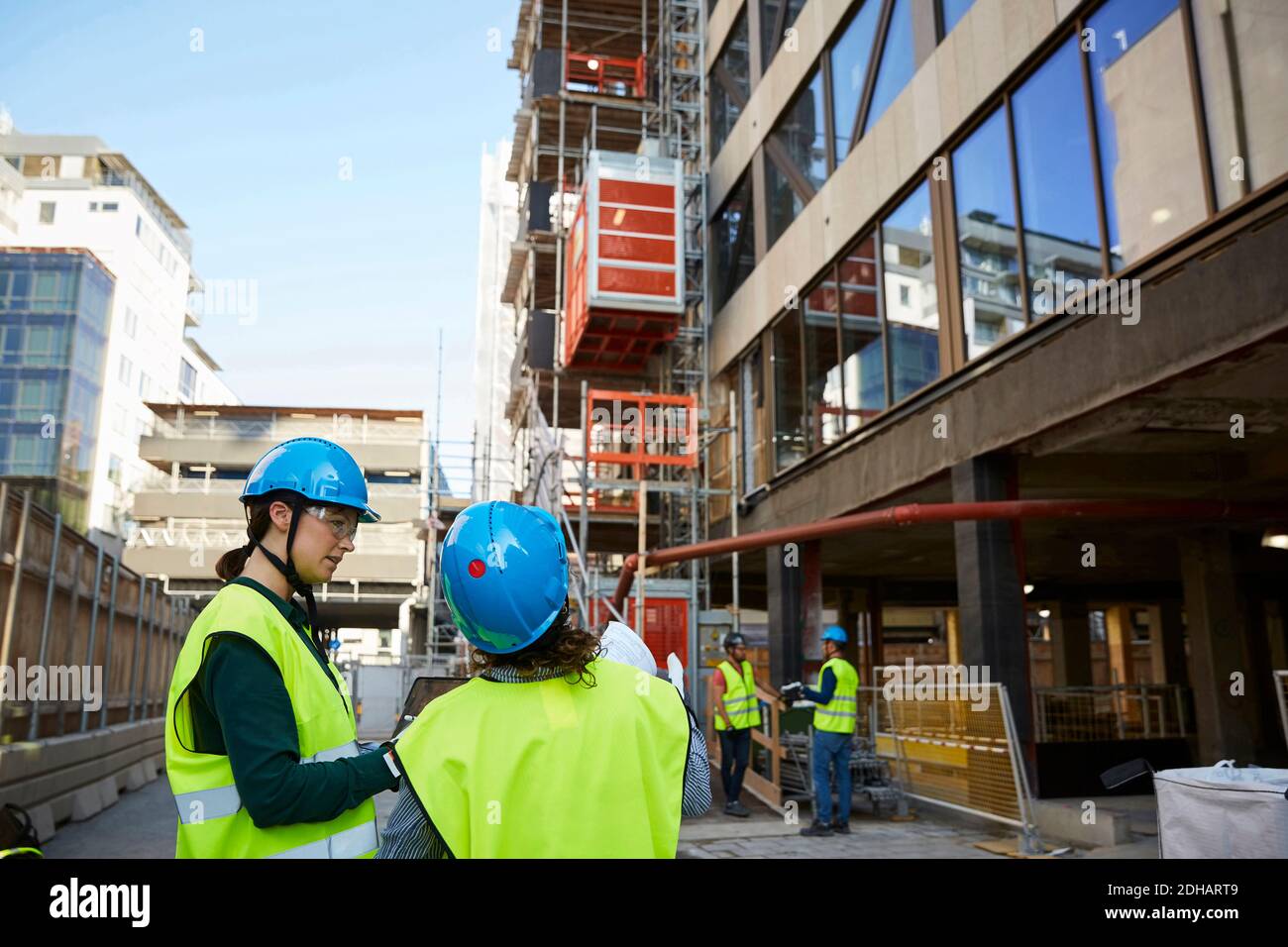 Reflective structure hi-res stock photography and images - Alamy