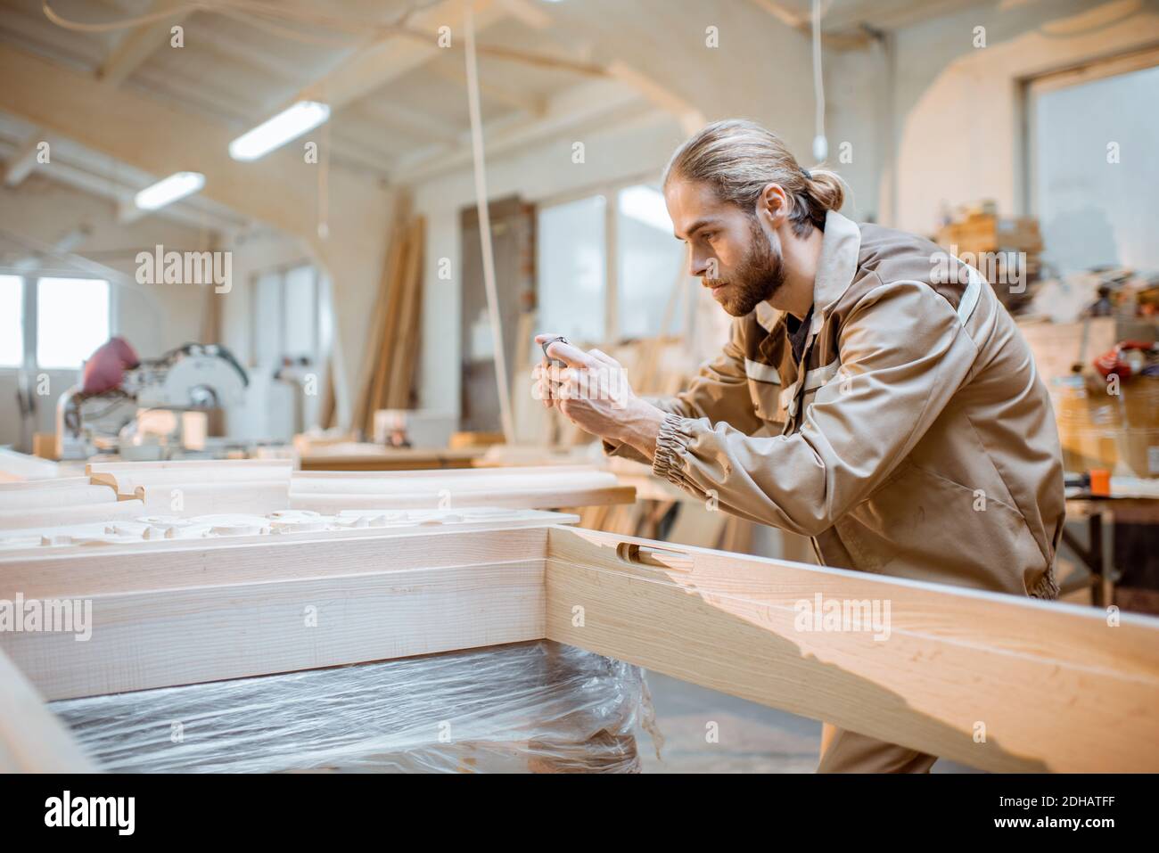 Smart manufacturing technologies hi-res stock photography and images ...