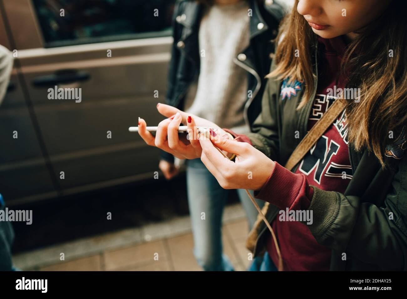 Cable girls hi-res stock photography and images - Alamy