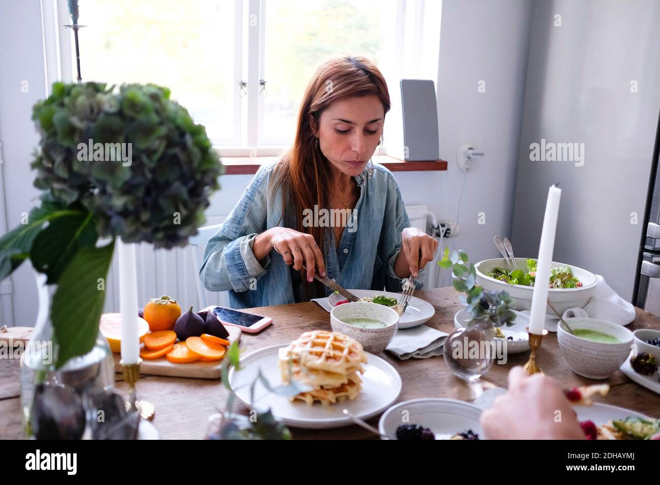 Couple having healthy food hi-res stock photography and images - Alamy