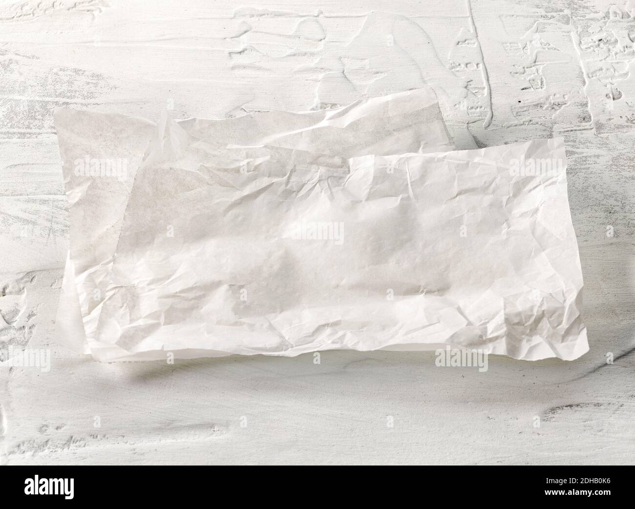 Color crumpled paper sheets hi-res stock photography and images - Alamy