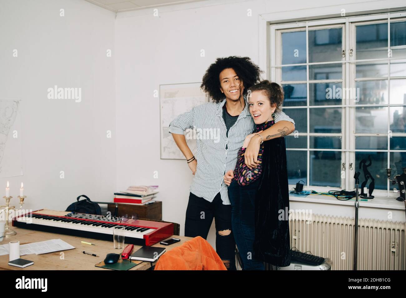 Keyboard performer hi-res stock photography and images - Alamy