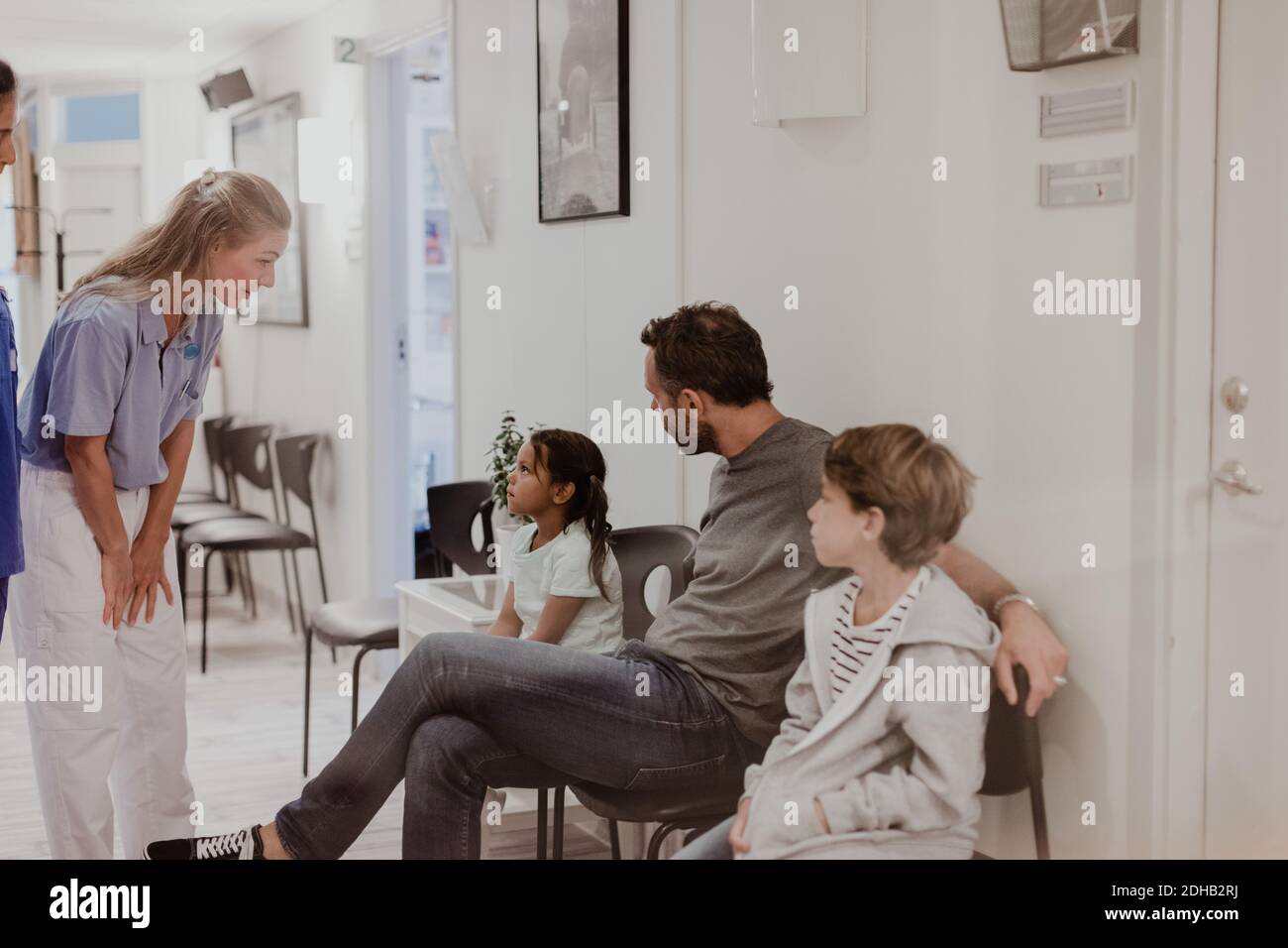 Girl talking doctor medicine hi-res stock photography and images - Alamy