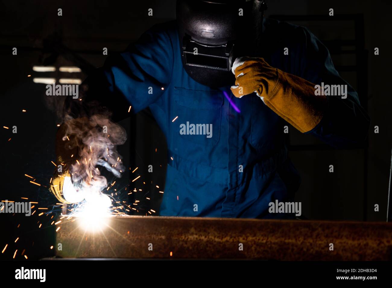 Man Wearing Welders Mask High Resolution Stock Photography and Images ...