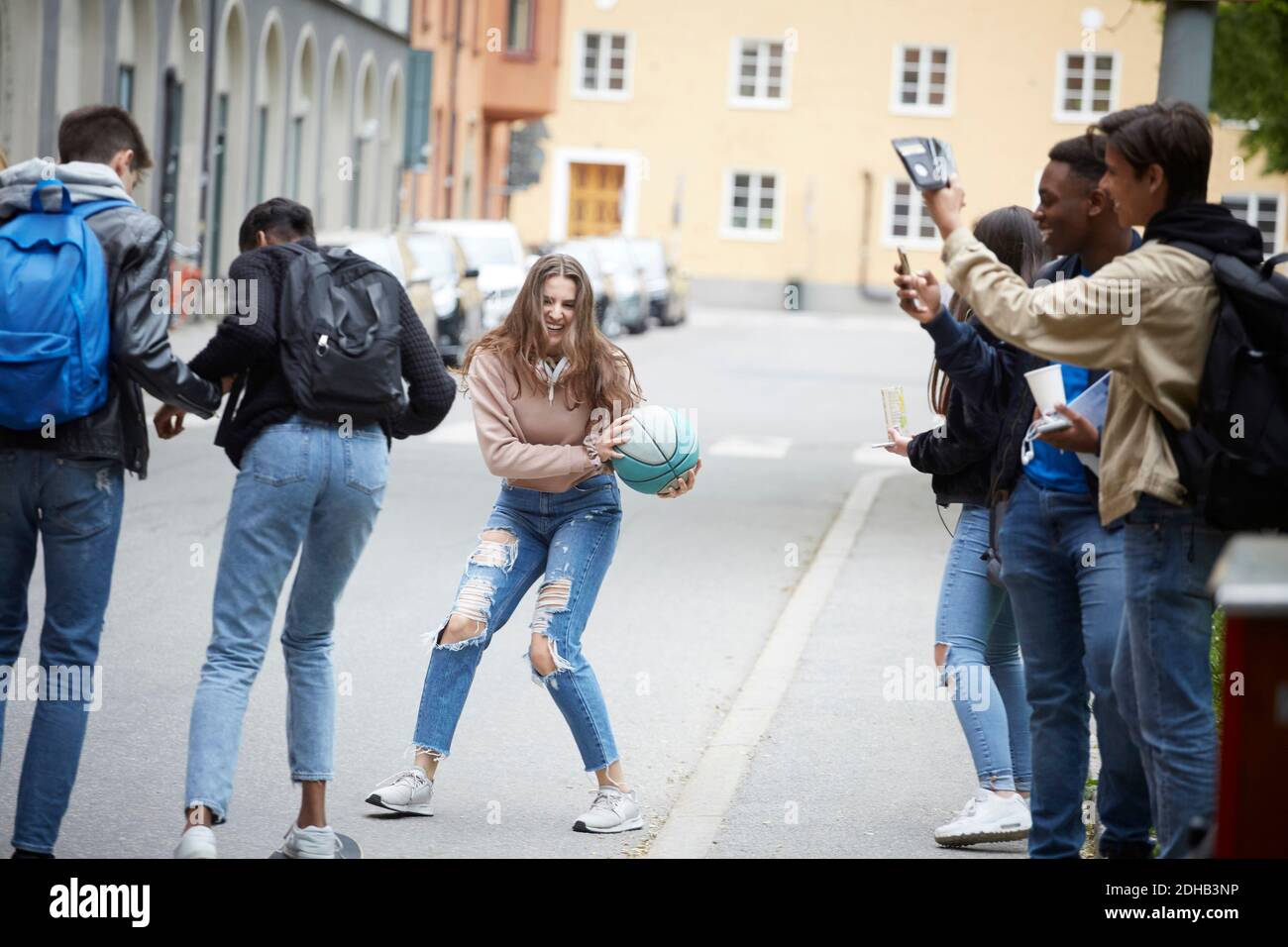 Smiling males hi-res stock photography and images - Alamy