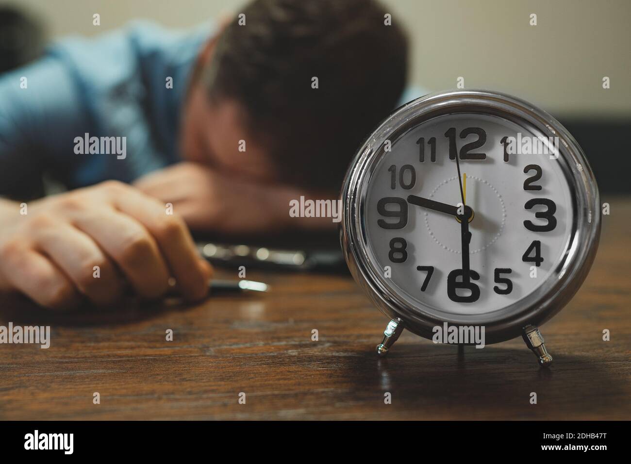 Half past clock hi-res stock photography and images - Alamy