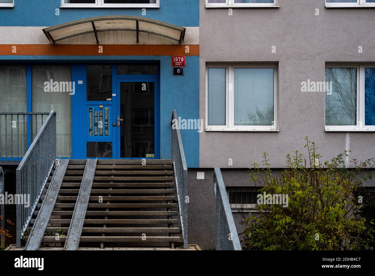 Soviet era prefabricated building hi-res stock photography and images ...