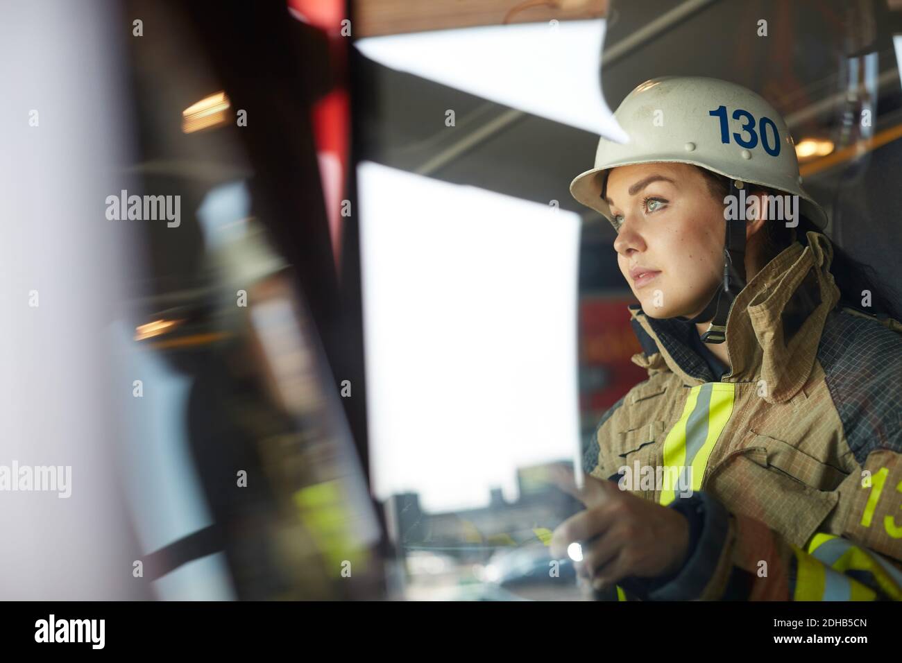 Female firefighter hi-res stock photography and images - Alamy
