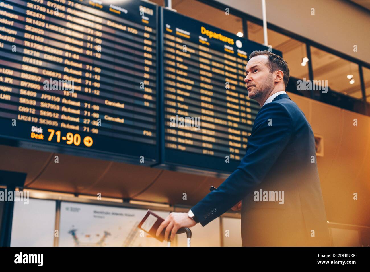Information board in departure hi-res stock photography and images - Alamy