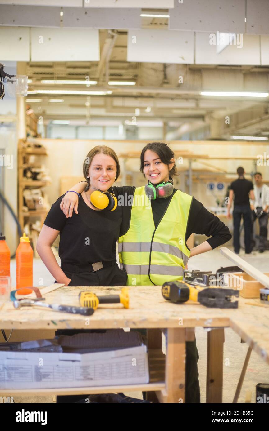 Arm work hi-res stock photography and images - Alamy